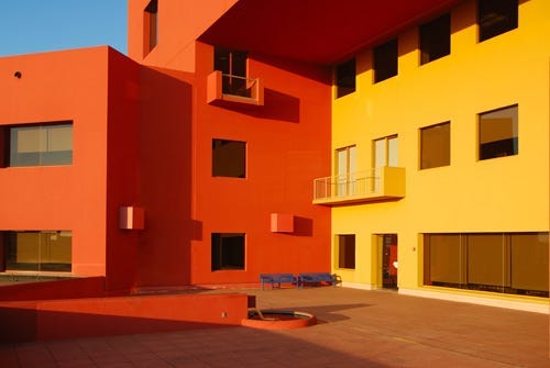 What is building plastic color and what are its uses? | by Saraa ...