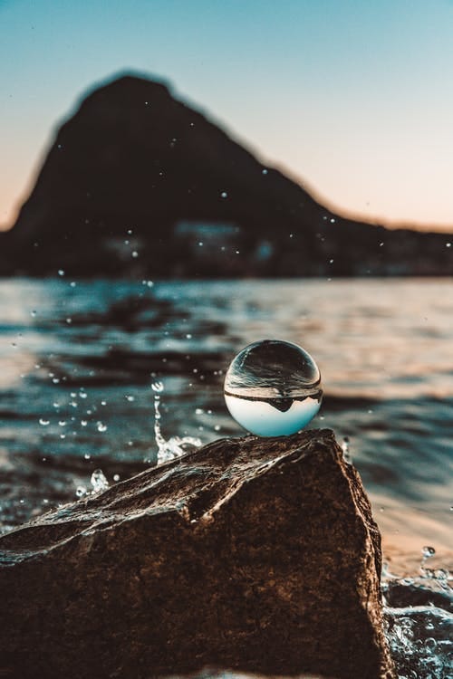 Stuck. A Poem | by Scorpio Poetry | The Cotton Thread | Medium