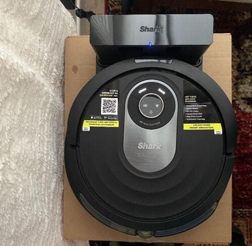 Shark AI VACMOP Black Robotic Vacuum and Mop with Self-Cleaning ...