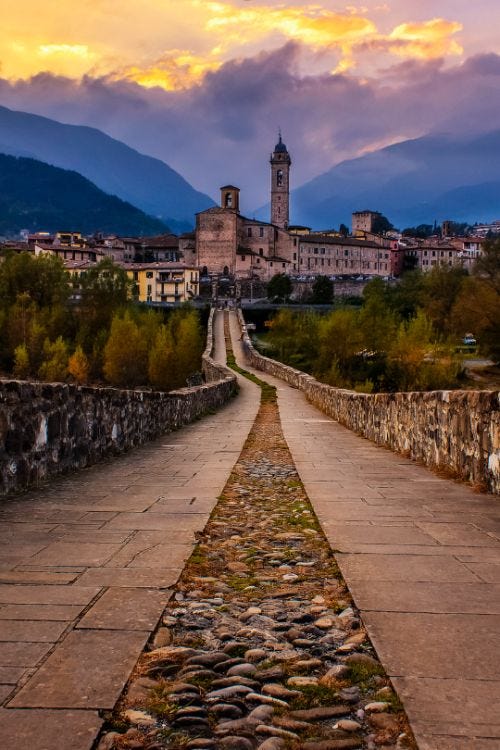 Bobbio, Italy - UKKA.co TRAVEL - Medium