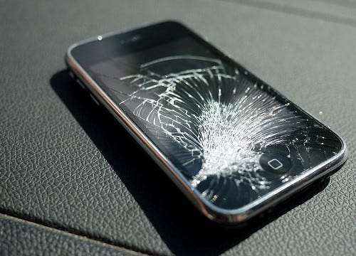 Top 3 Ways To Get Your Broken iPhone Screen Fixed | by Experimac | Medium