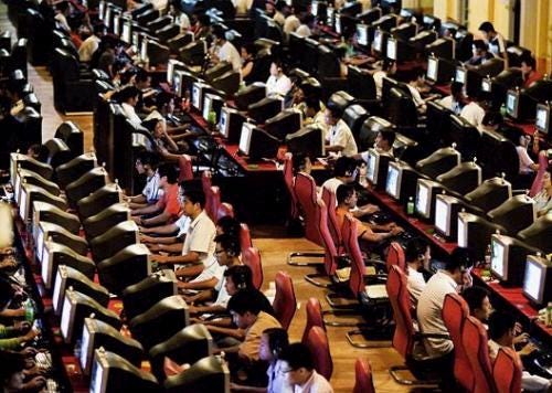 The History of ESports — From Humble Beginnings to Global Phenomenon ...