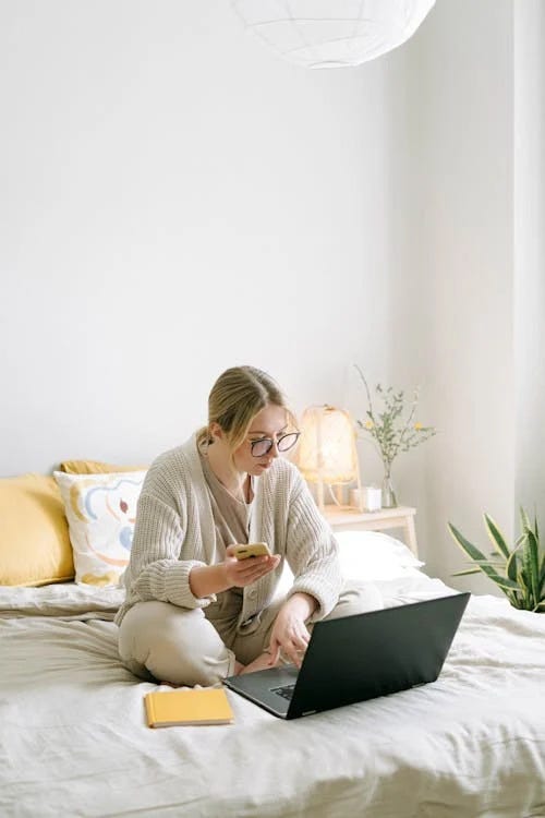 How to Start Freelance Work Directly from Your Mobile | by Alieyan ...