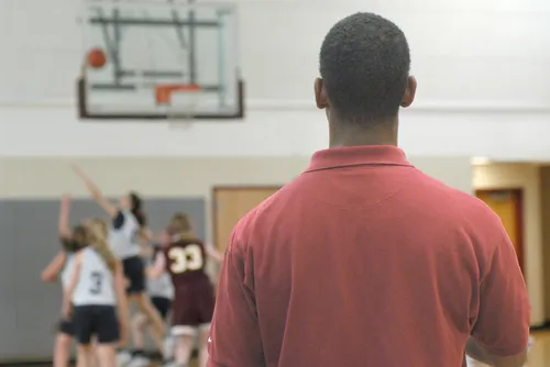 Dia Tahu Kamu Tidak Berbakat. Pada sore di suatu musim panas, seorang… | by Bani Askar | Medium