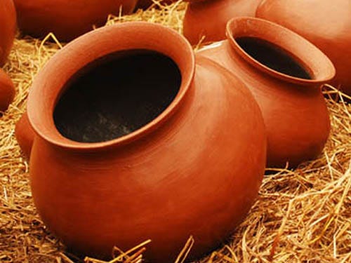 Why is the water in the earthen pot cool? | by Manovaje | Medium