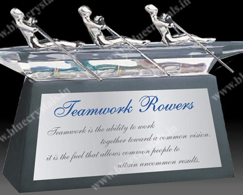 Top 4 ways to customise corporate awards to make them look high end ...