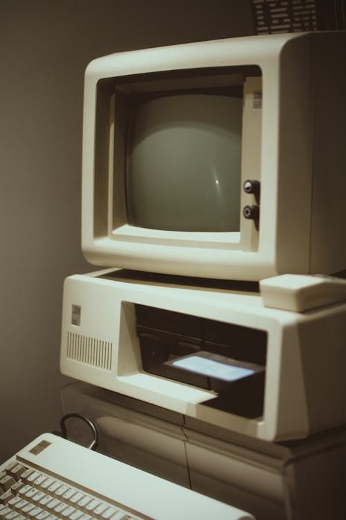 An unusual IBM floppy drive cleaning method …a funny story and more ...