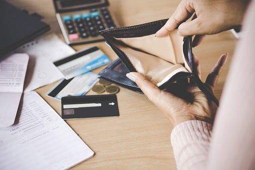 12 TIPS FOR A BUDGET FRIENDLY SHOPPING. | by Zunaira Tahir | Medium