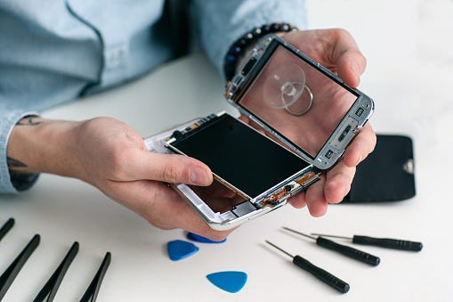 Choose the best Screen fixing iPhone shop to help you quickly, easily ...