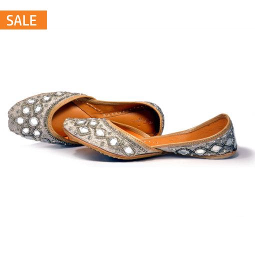 Mirror Da Lashkaraa Punjabi jutti | by Torrpunjabi | Medium