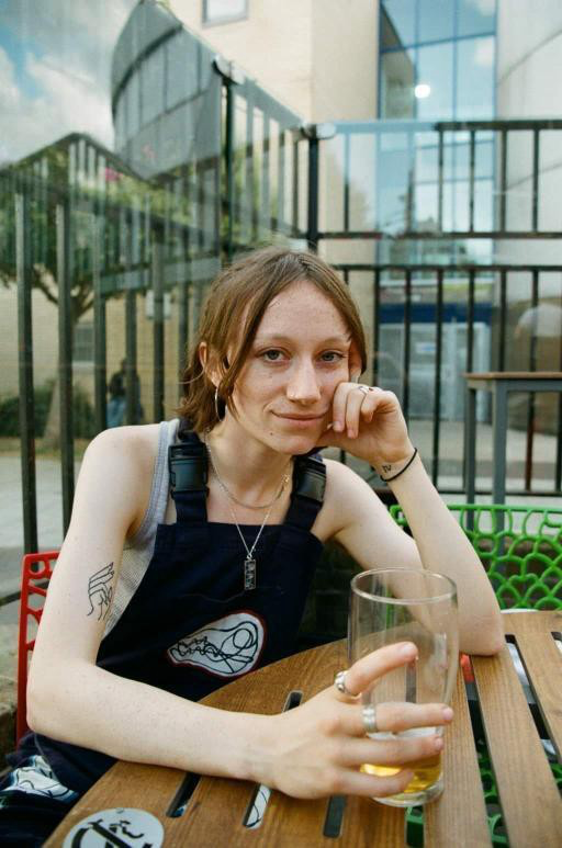 Hedy Rose Morley: Founder of F4K3N3WS | by Esme Constanti | Medium