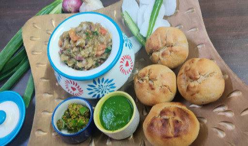 Taste of Tradition: Unveiling the Secrets Behind Maharashtrian ...