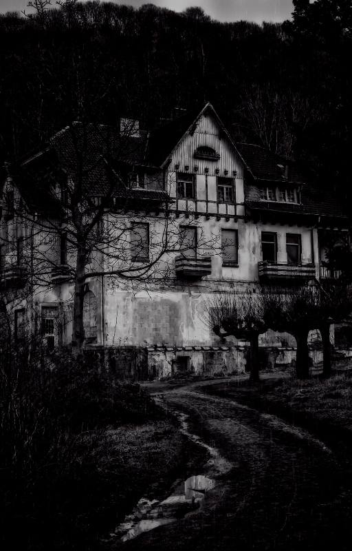 My First Paranormal Encounter!. It was Wednesday's night as I recall ...