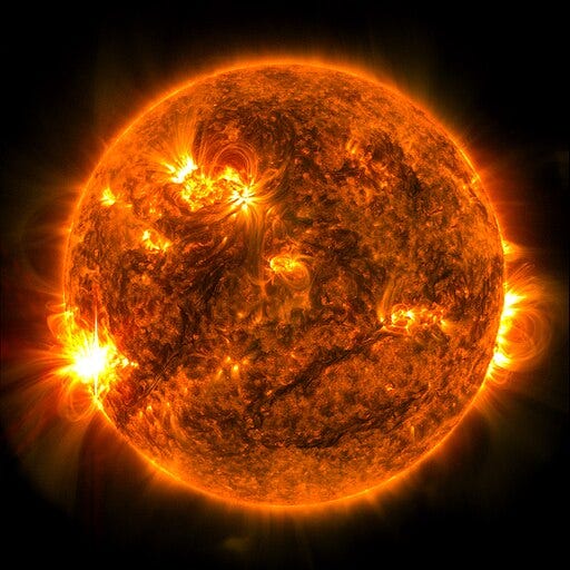 STRONG SOLAR FLARE ERUPTS: SOLAR CYCLE 25 | by E. Willa Simpson | Nov ...