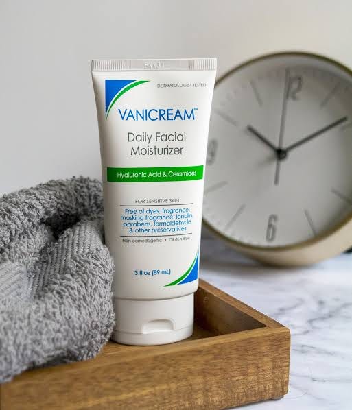 FACIAL MOISTURIZING CREAMS AND LOTION FOR DRY/SENSITIVE AND OILY SKINS ...