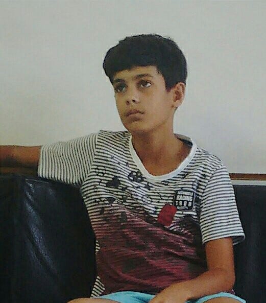 Um menino. Numa tarde quente, som do secador, de… | by Lucas Medeiros | Medium