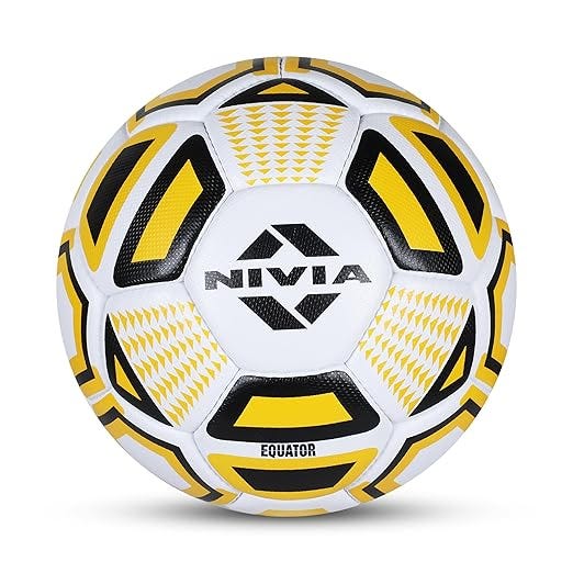 BEST FOOTBALLS UNDER 1000. Comparing Nivia Footballs: Equator vs… | by IGYLOLZ | Medium