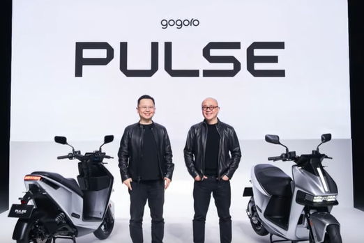 Gogoro Pulse Electric Scooter is Smart Scooter - Digno EVs - Medium