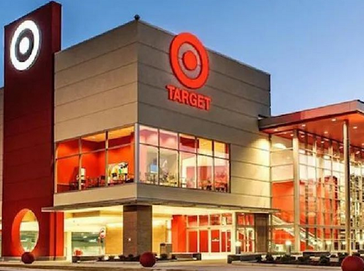 Target’s net profit in the first quarter of 2022 fell by more than 50% ...