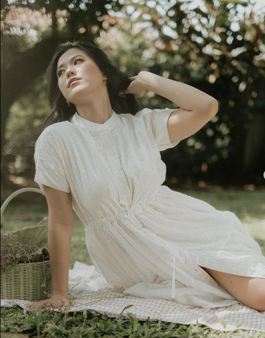 Embroidery Dress in white flower & white star — Embroidered elegance ...