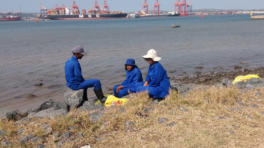 Weekly Durban Harbour Clean-up fights pollution | by Thabile Kweyama ...