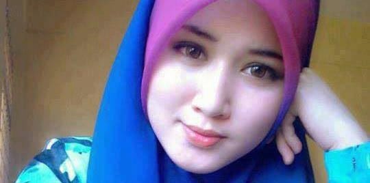 Menikmati Gadis Berjilbab Di Hutan | by Windha Lii | Medium