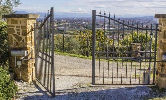 Swing gates repairing in Los Angeles | by LA Gates | Medium