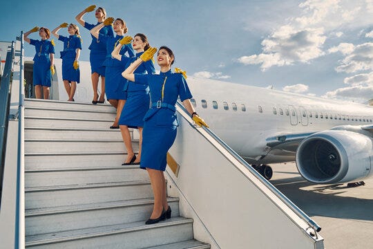 Air Stairs vs Jet Bridges: Pros and Cons of Different Boarding Options ...