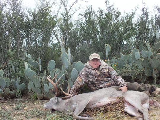 A Guide to guided deer hunts in Texas - J&J Outfitters - Medium