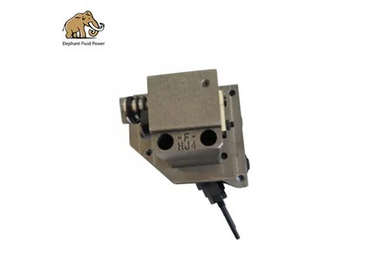 John Deere Tractor Distributor - ElephantFluidPower - Medium