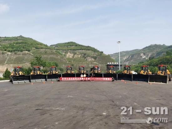 Liugong 862h loader batch delivery to customers | by Arshanskiy ...