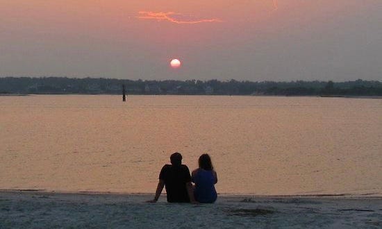 I love you, ar.. “aku pengen lihat sunset, ar..” kata… | by unknown ...