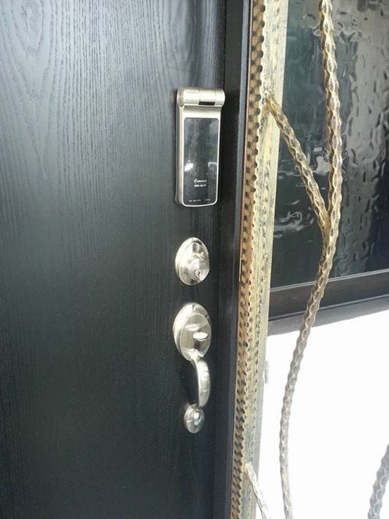 Yale Gateman Z10 Digital lock for HDB Fire Rated Door and BTO HDB Gate ...