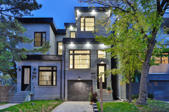 Bye, Bye Bland White Lights! Hello 4 Hottest Outdoor Lighting Trends ...