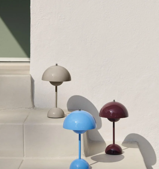 Flower Bud Portable Table Lamp — Mobile Lighting Design of Dililamp ...