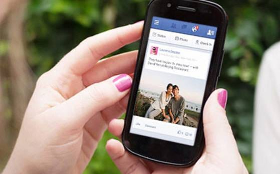 How to use 2 Facebook accounts on 1 Android phone | by Liveday | Medium