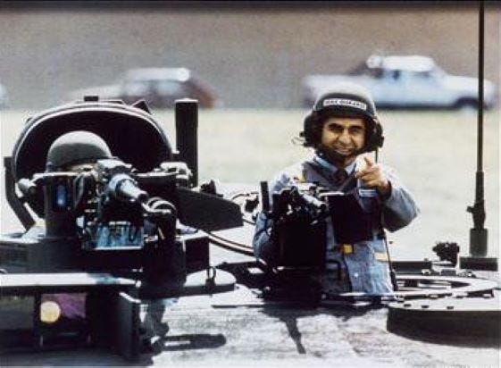 It’s Hilarious That This Photo of Michael Dukakis in a Tank has Defined ...