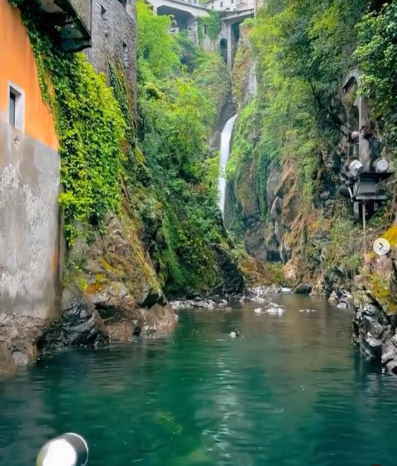 Lake Como where nature’s masterpiece meets timeless elegance!🏞️💫 💡 ...