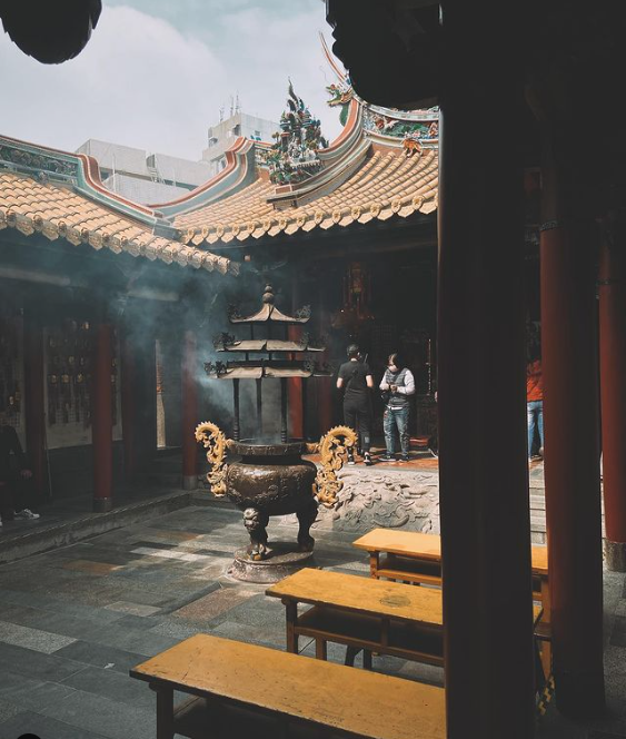 I Taiwanese palace of Beigang Chaotian I Beigang Chaotian Temple, Taiwan - Founded in 1694, the ...
