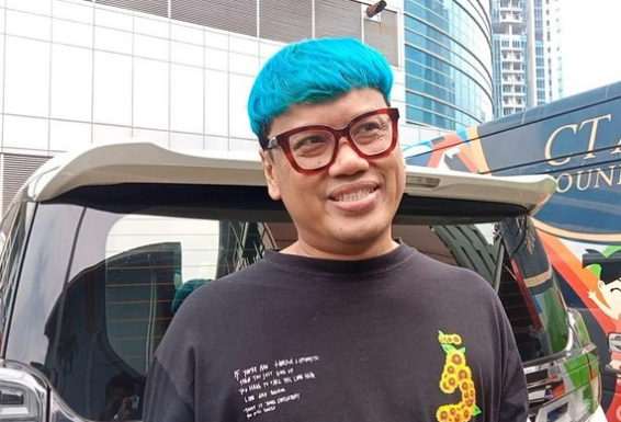 Uya Kuya Klaim Jadi Caleg Bukan Buat Cari Duit | by yoan faneetha | Aug, 2023 | Medium