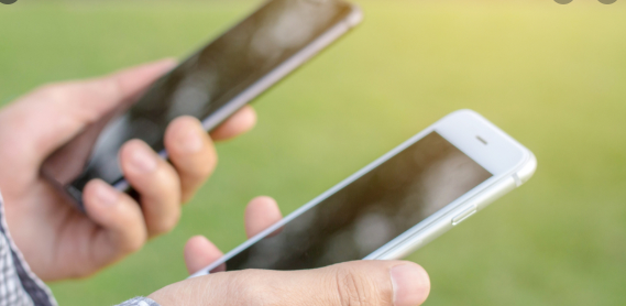 Top Reasons Why You Should Sell Your Old Smart Phone | by Jamestye | Medium