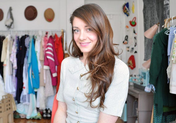 NICOLE DOTTO: 👑the Cali queen of vintage👑 | by Dani Milo | Bastet Noir ...