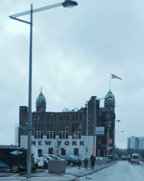 21. (IN)visibile. E poi il precipizio. E’ mancata… | by Vera Maria ...