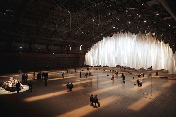 The “Event of a Thread” as an Intersection Between Social and ...