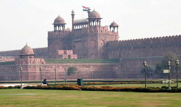 Lal Quila : The zenith of The Mughal creativity | by vivan mehra | Medium