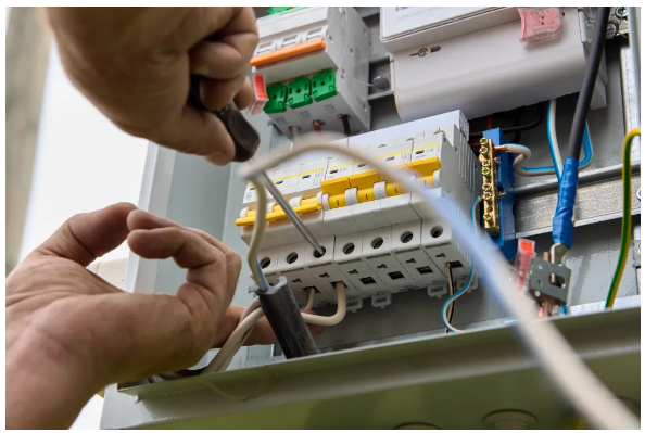 Level 2 Electrician Inner West - Wisechoice Electrical - Medium