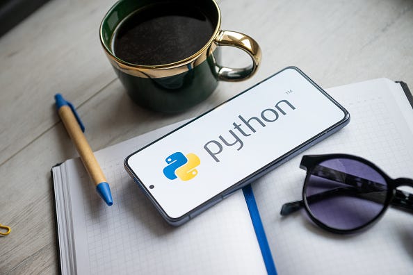 Introducción a la Programación en Python | by Víctor Vargas | Medium