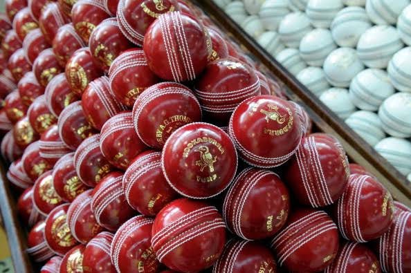 Types Of Cricket Balls and their Performance | by Cricnoobs | Medium