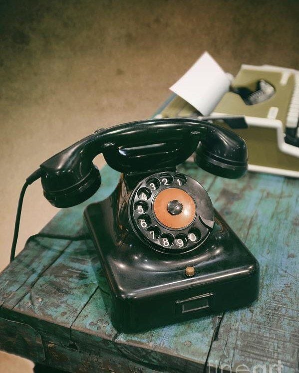 Percakapan di Telepon. “Halo…?” sapa Egar pada Hugo di… | by archie ...