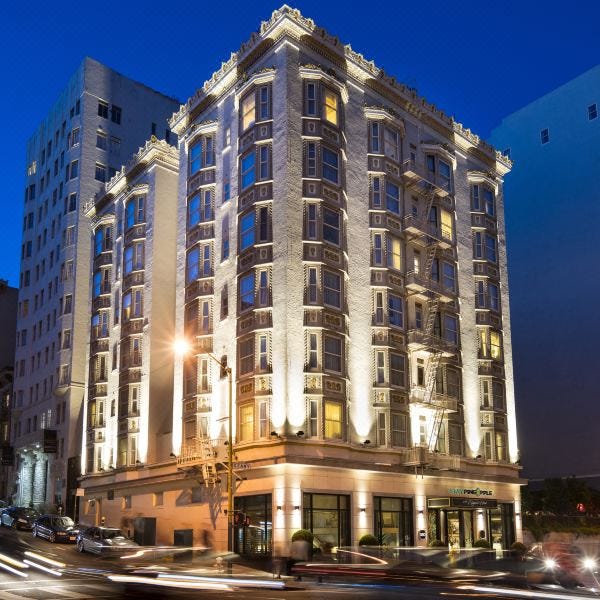 Staycation Paradise: Unparalleled Elegance at Staypineapple, Union ...